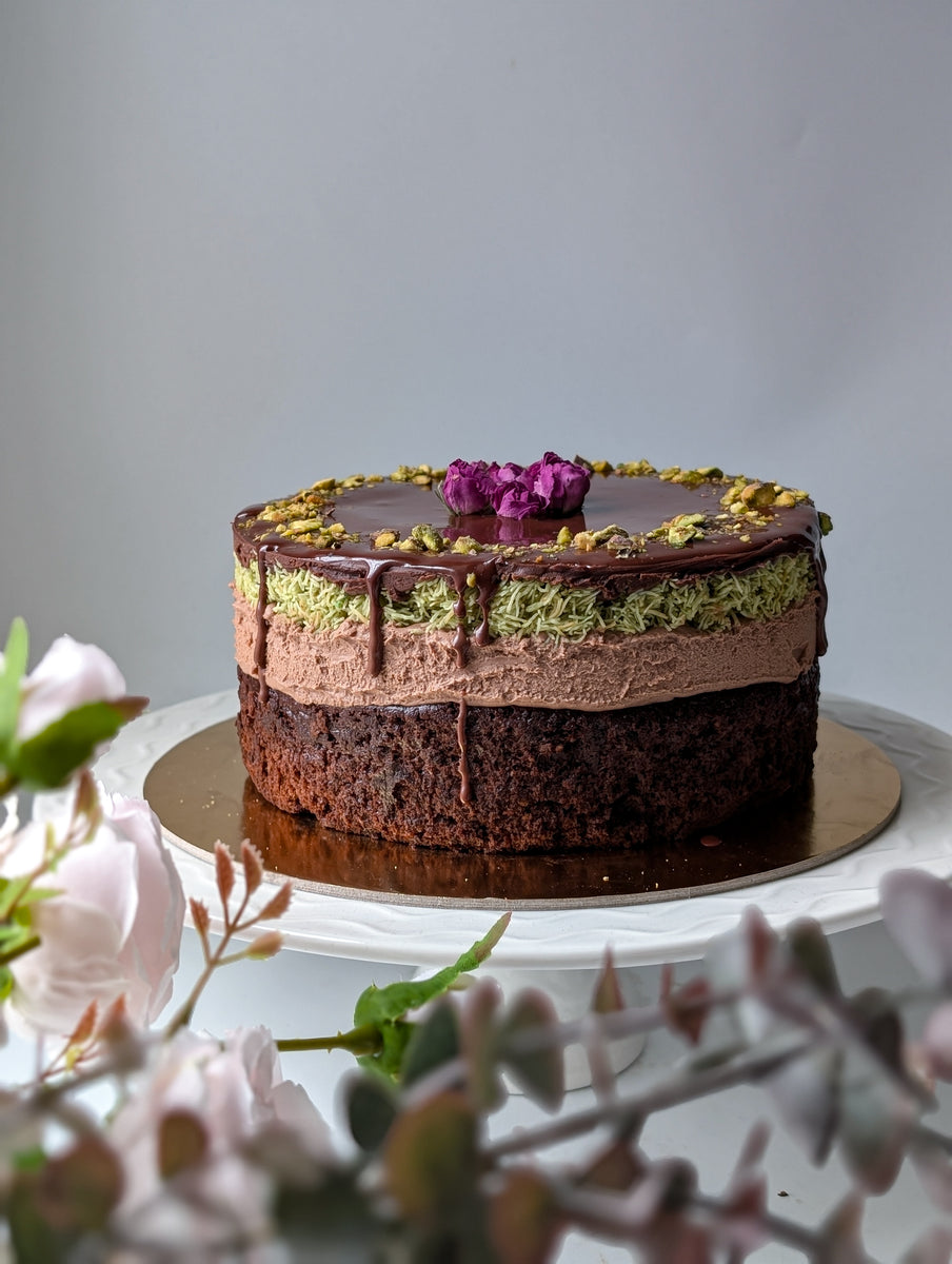 Kanafeh Dubai Cake – Sweet Cakes by Vernz